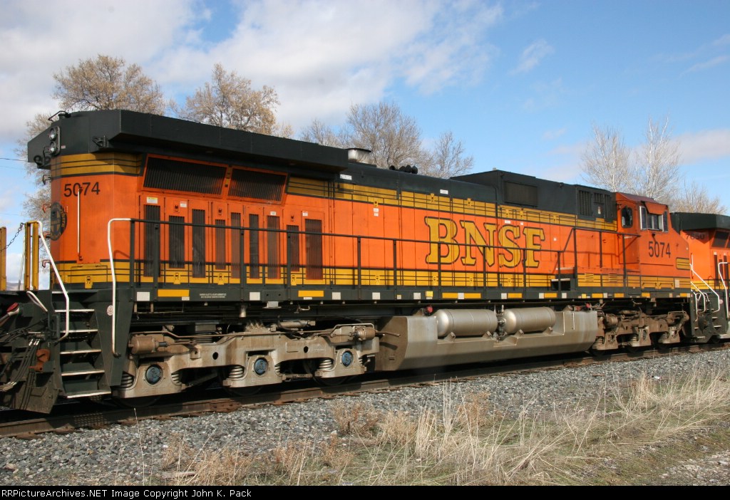 BNSF 5074